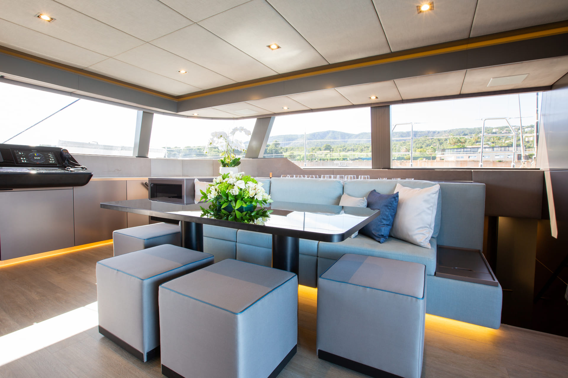 Sunbreeze 18 meter Catamaran for Charter with 4 cabins for 8 guests ...